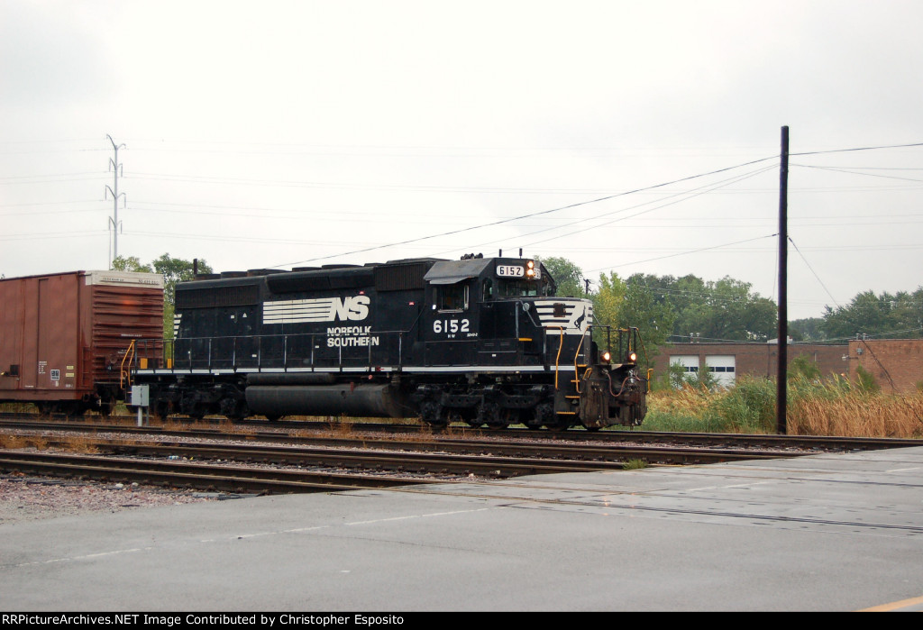 NS SD40-2 6152